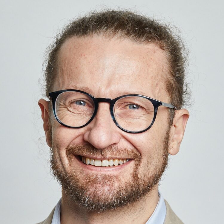 Inside Specsavers' Australian glaucoma strategy that's capturing global ...