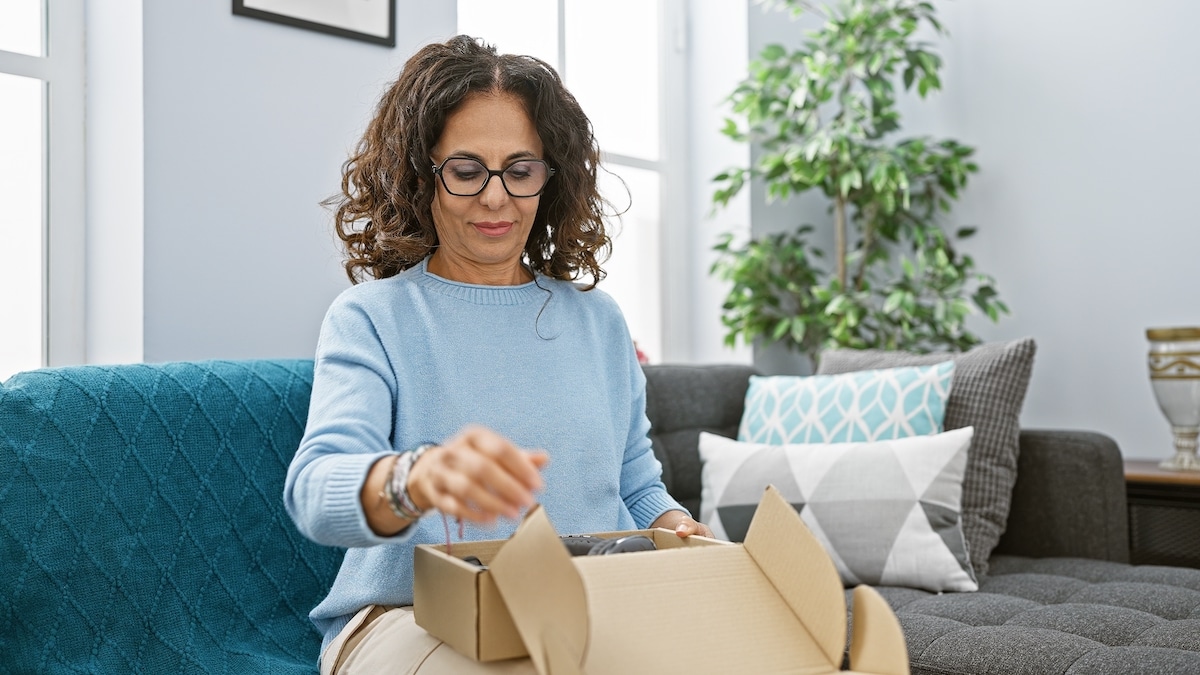 Friend or foe? Ordering glasses online - Insight